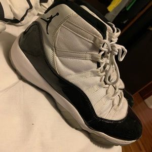 Jordan Shoes | Pantone 7s | Poshmark